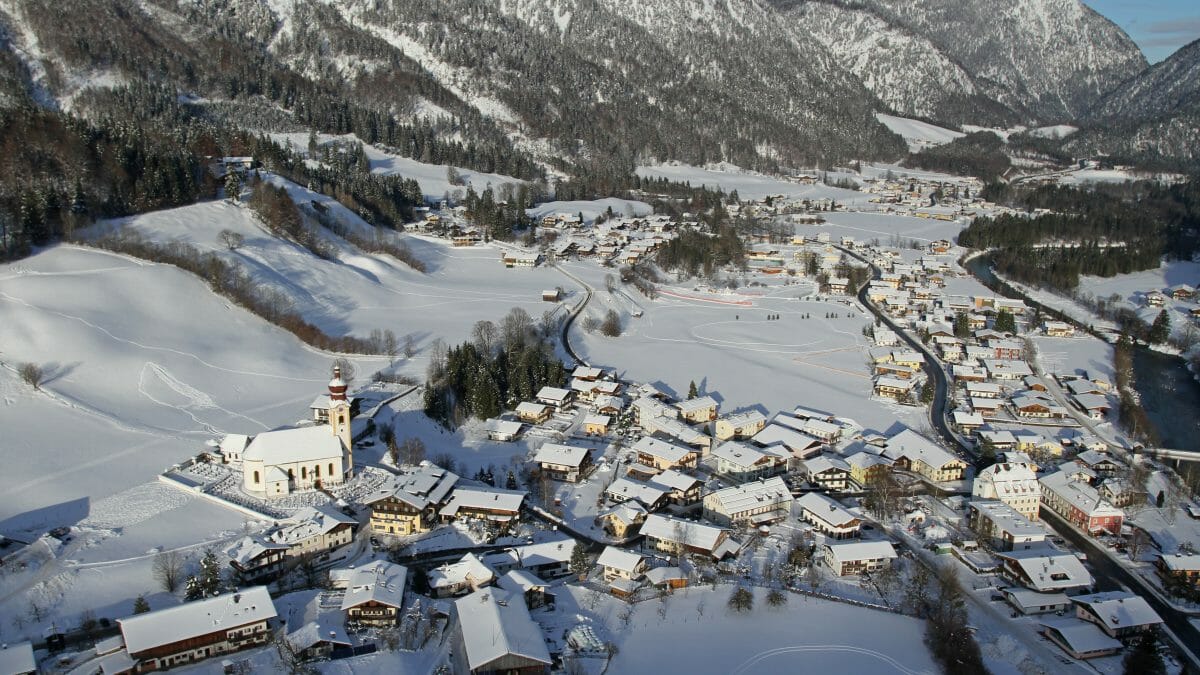 Unken: holiday enjoyment for families and those seeking tranquility.